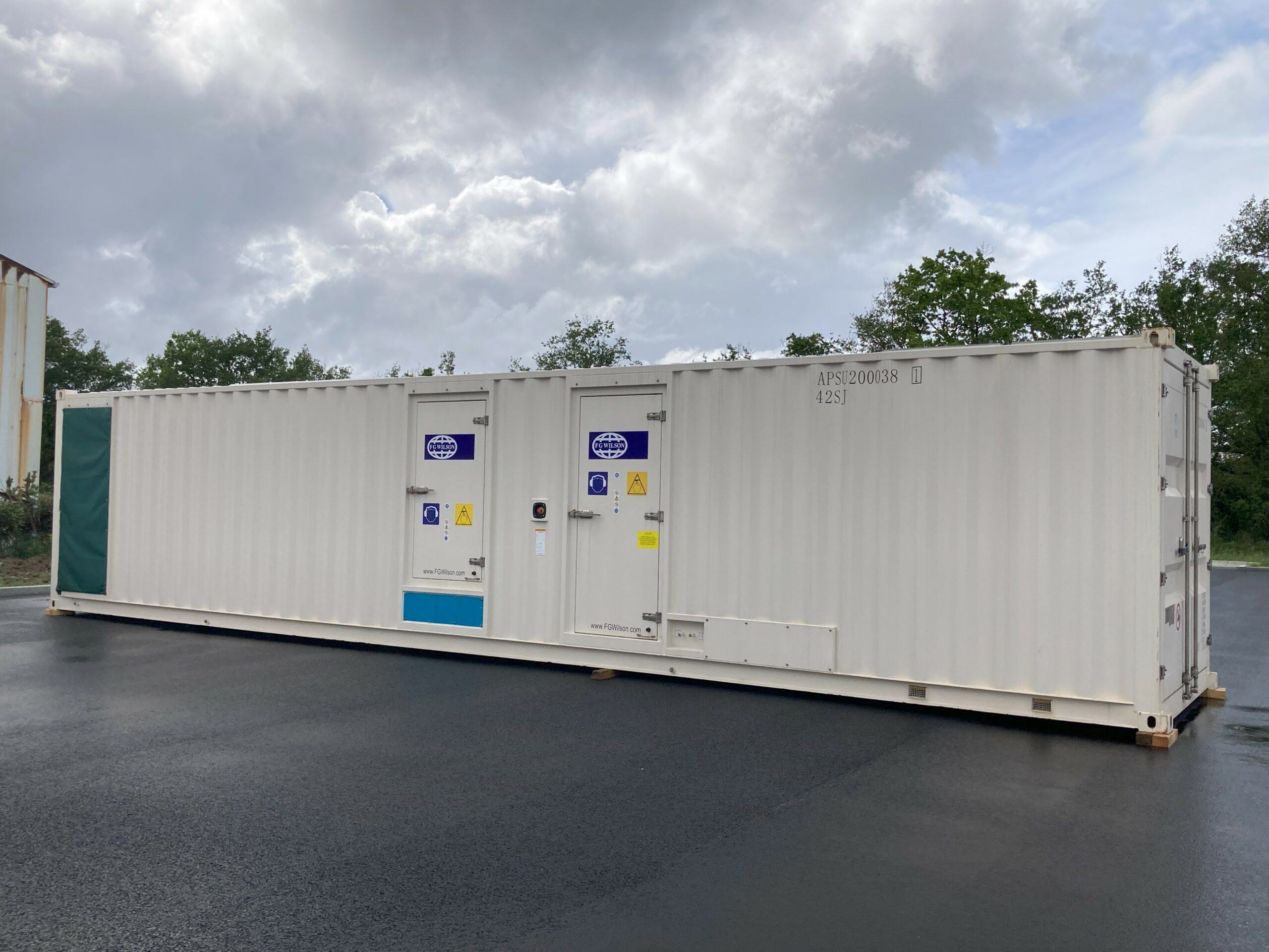 Containerised genset in stock - GeniWatt - FG Wilson Dealer